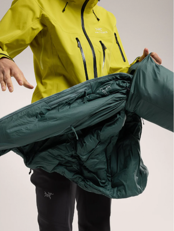 ARC'TERYX】Nuclei SV Parka Women's入荷👏 | 石井スポーツ ARC'TERYX】Nuclei SV Parka Women's入荷👏 | 石井スポーツ